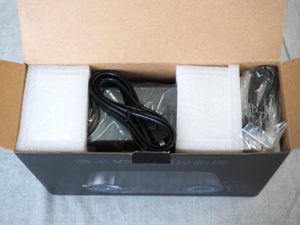 [開箱] 微米 M400 微型投影機 – G. T. Wang