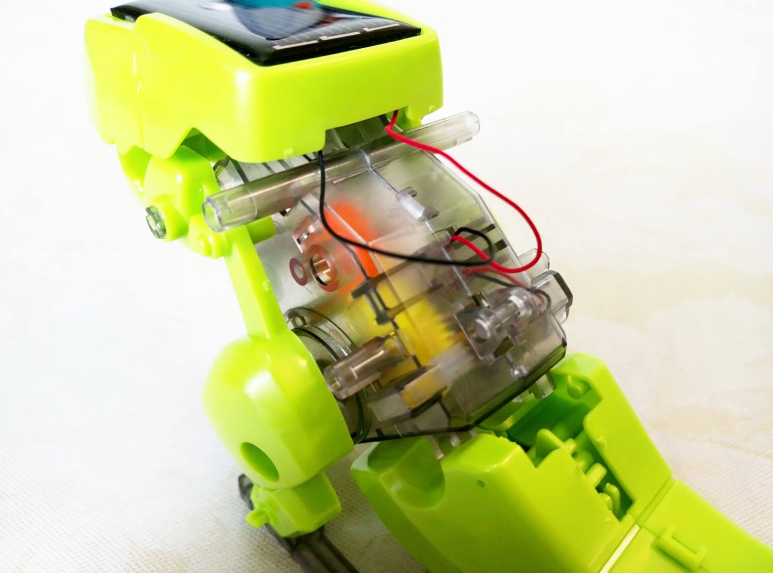 [開箱] T3 Solar Kit 太陽能機械恐龍、昆蟲、鑽孔機三合一玩具 – G. T. Wang