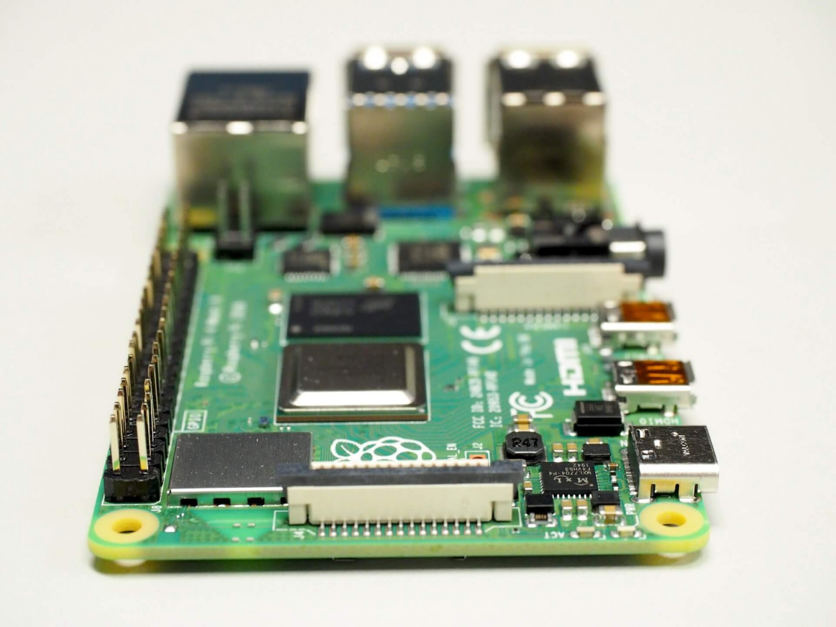 [開箱] 樹莓派 Raspberry Pi 4 Model B 4GB RAM – G. T. Wang